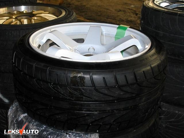 Bee Racing B5 (Bee*R) R18, 9.5JJ +25 — Nissan Stagea (M35), 2,5 л, 2002 ...