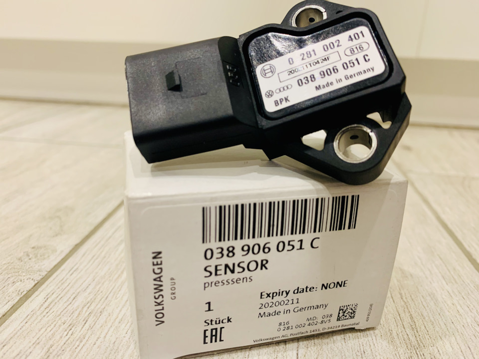 038906051C Датчик давления воздуха / AUDI, SEAT, SKODA, VW 99~ VAG ...