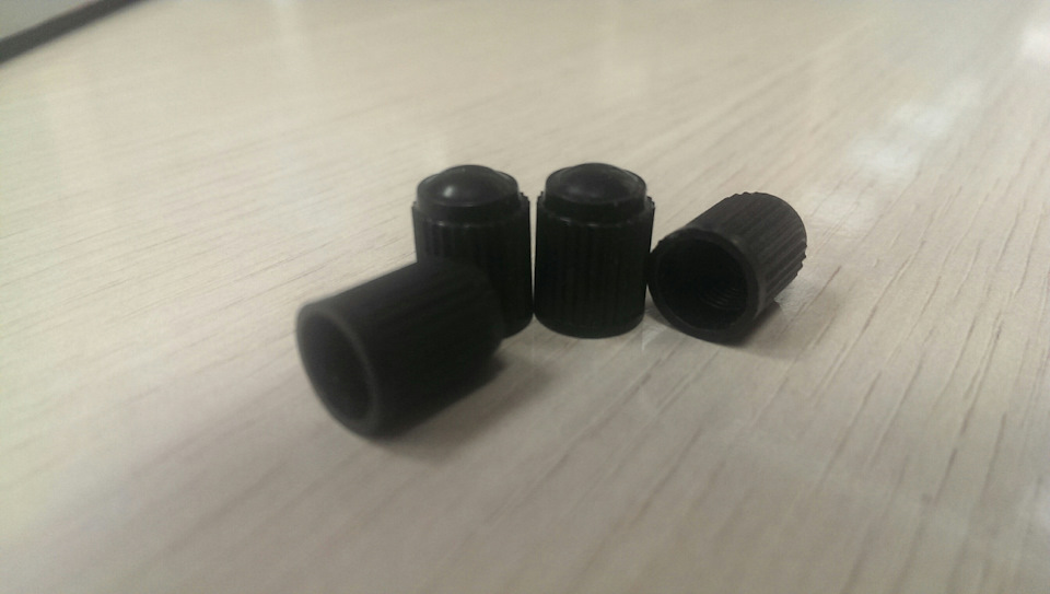 КолпаЧков на нипель много не бывает :) — Skoda Octavia RS A5 Mk2, 2 л ...