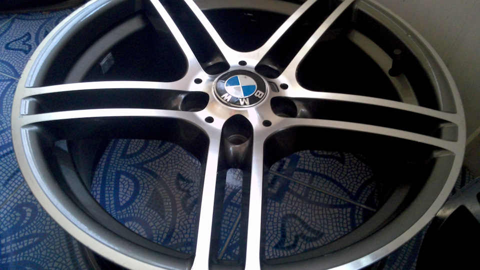 Момо r17 приехал! — BMW 3 series (E90), 2 л, 2009 года | колёсные диски ...