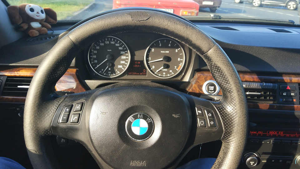 Установил руль с лепестками — BMW 3 series (E90), 2 л, 2007 года ...