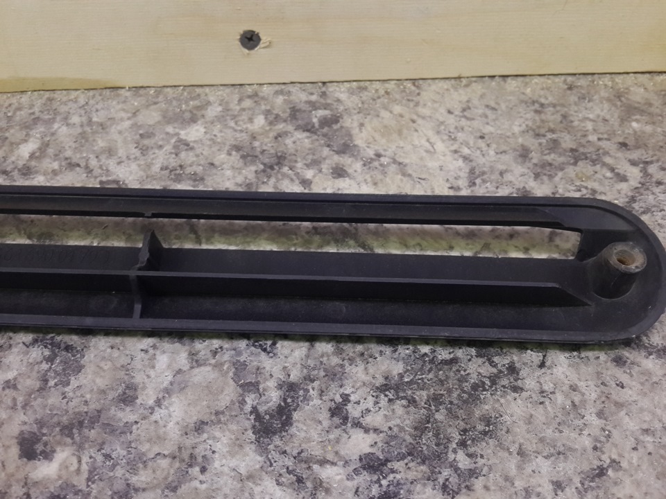 #128 Пилар накладка (А4636900179), Задний дворник (А4638200244 ...