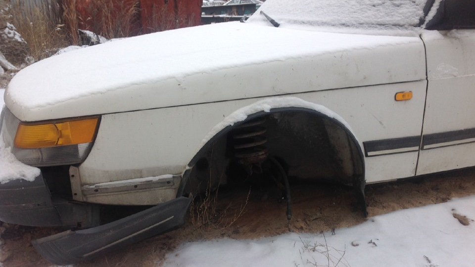 Saab 900 (1G) бензиновый 1987 | Corellian YT-1300 на DRIVE2