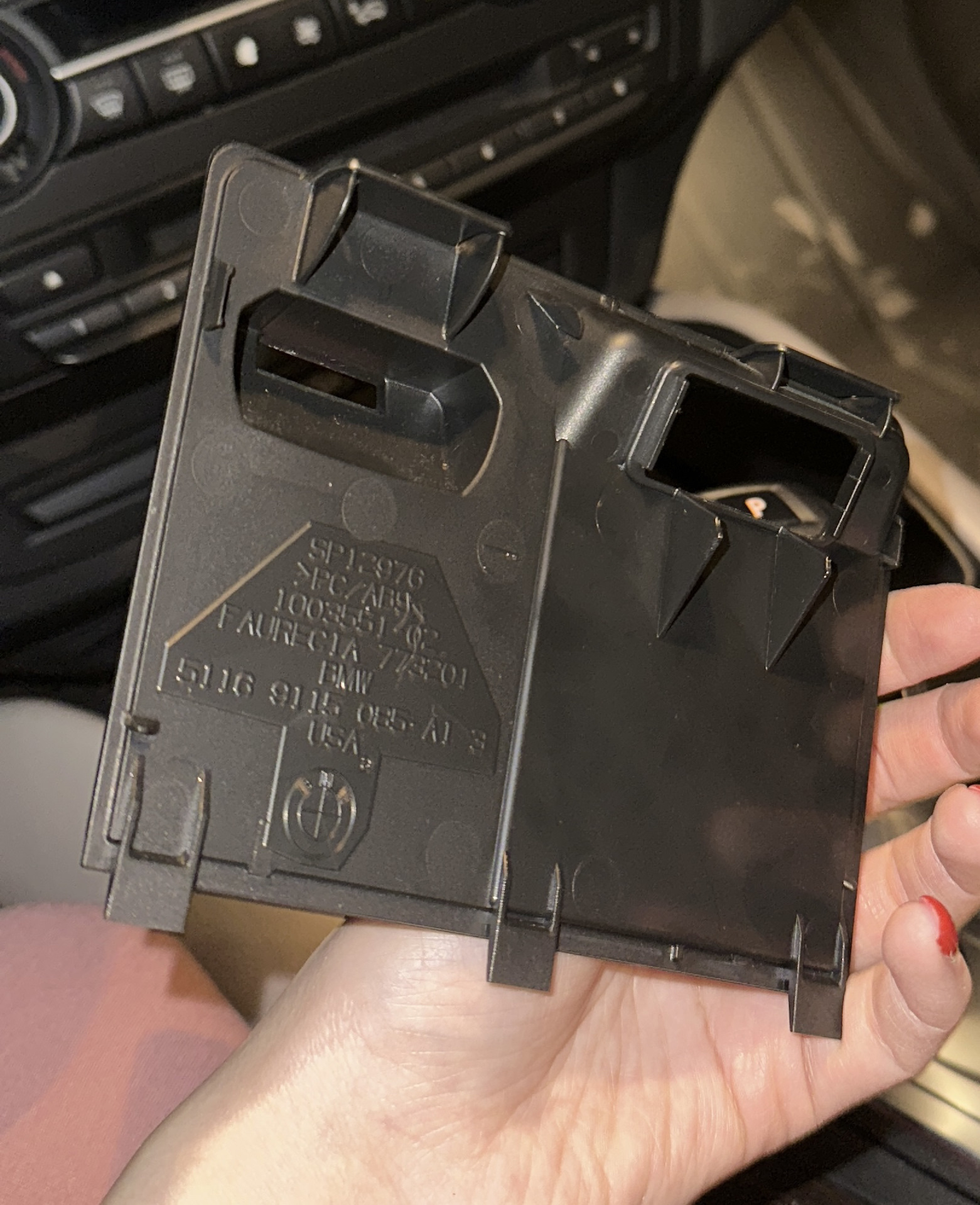 Замена разъема Aux — BMW X6 (E71/E72), 3 л, 2010 года | просто так | DRIVE2