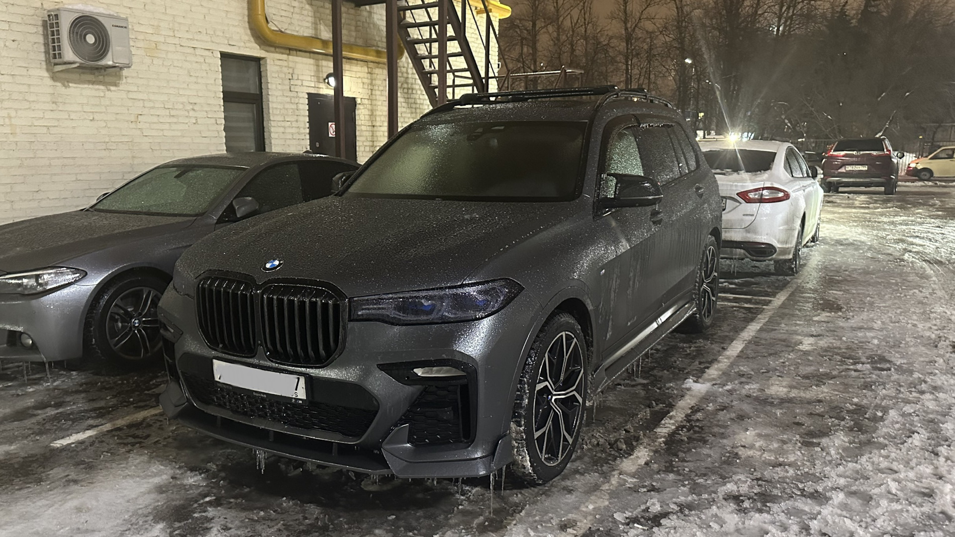 11. BIMMER во льду 🥶 — BMW X7 (G07), 3 л, 2022 года | фотография | DRIVE2