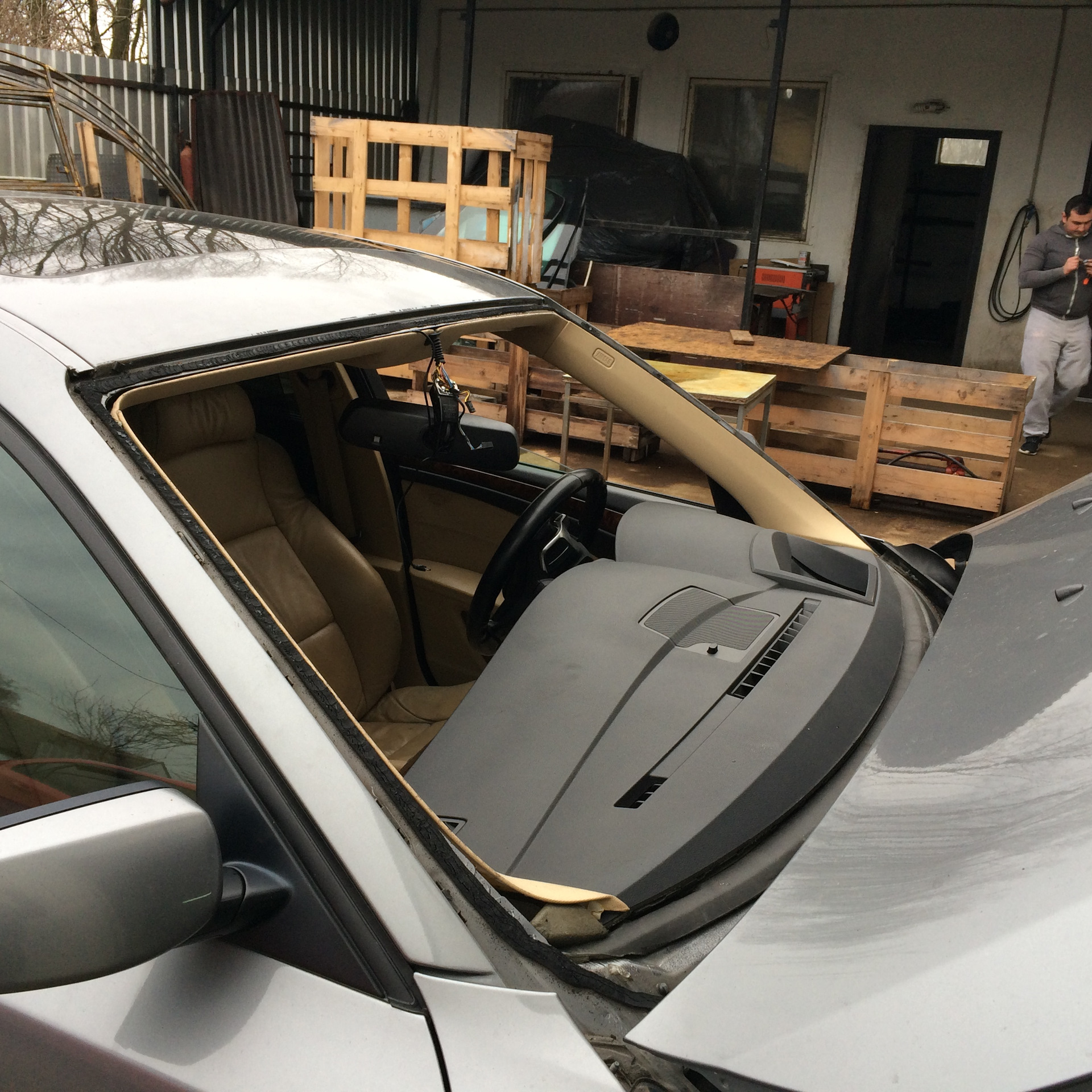 Мир в новом цвете (замена лобового стекла) — BMW 5 series (E60), 3 л ...