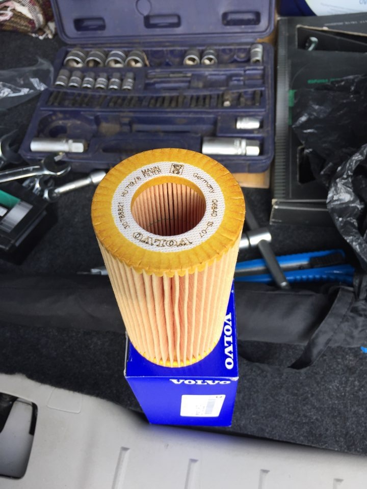 Оригинальная замена оригинальных фильтров — Volvo V50, 2,4 л, 2008 года ...