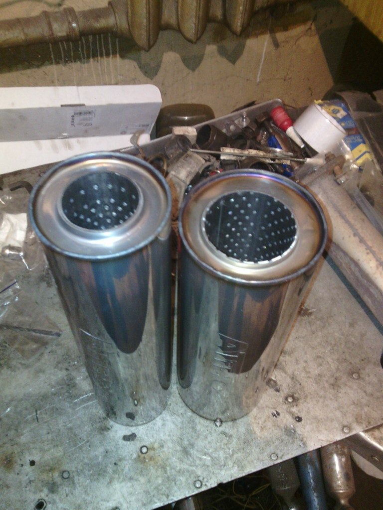 Подсветка багажника и накопление ништяков ;) — Nissan Skyline (R33), 2 ...