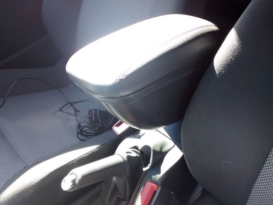 [3] Колхозный подлокотник в подстаканник — Opel Astra H GTC, 1,6 л ...