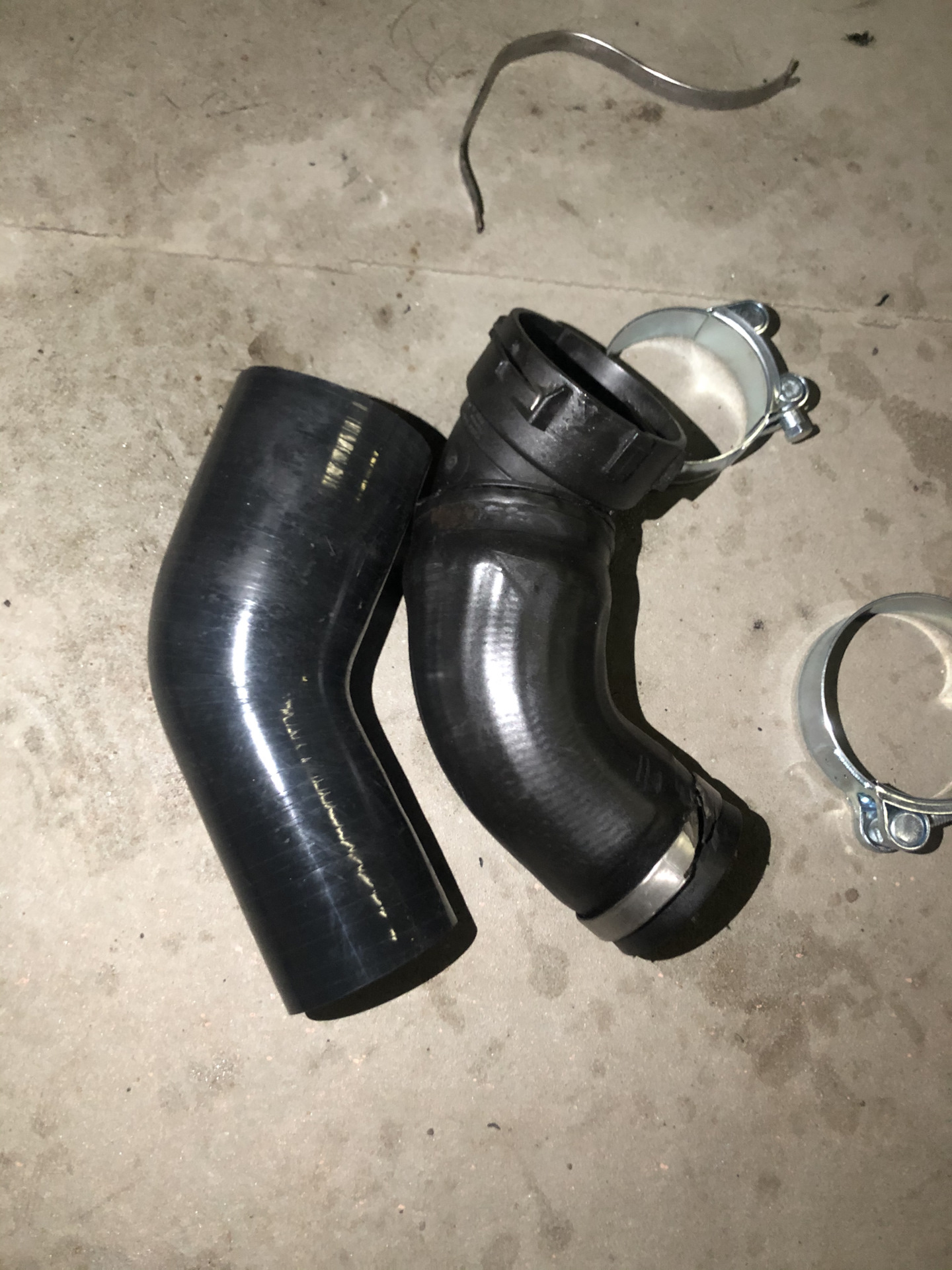 #39 Замена верхнего патрубка впуска и уплотнительных колец интеркуллера ...