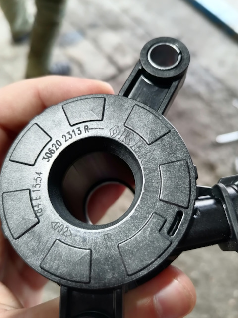 306202313R Цилиндр сцепления рабочий RENAULT | Запчасти на DRIVE2