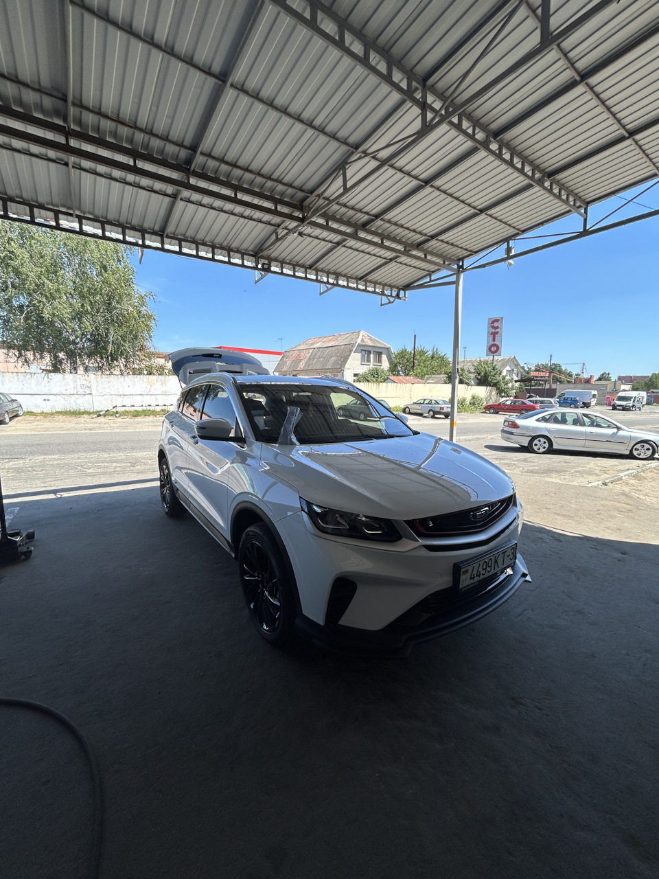 Оригинальные R18 в черном цвете. — Belgee X50, 1,5 л, 2024 года ...