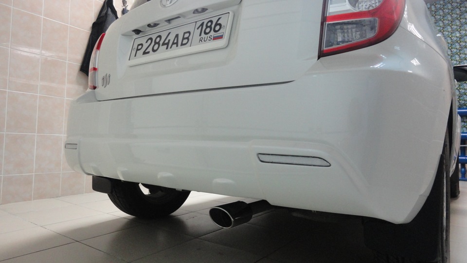 Катафоты в задний бампер! — Toyota ist (2G), 1,5 л, 2010 года ...