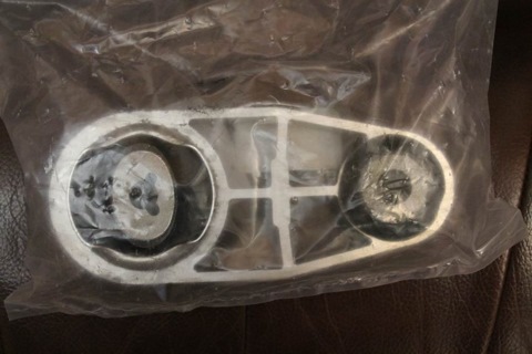 8200777542 Реактивная тяга крпл двс (мет, рез) RENAULT | Запчасти на DRIVE2