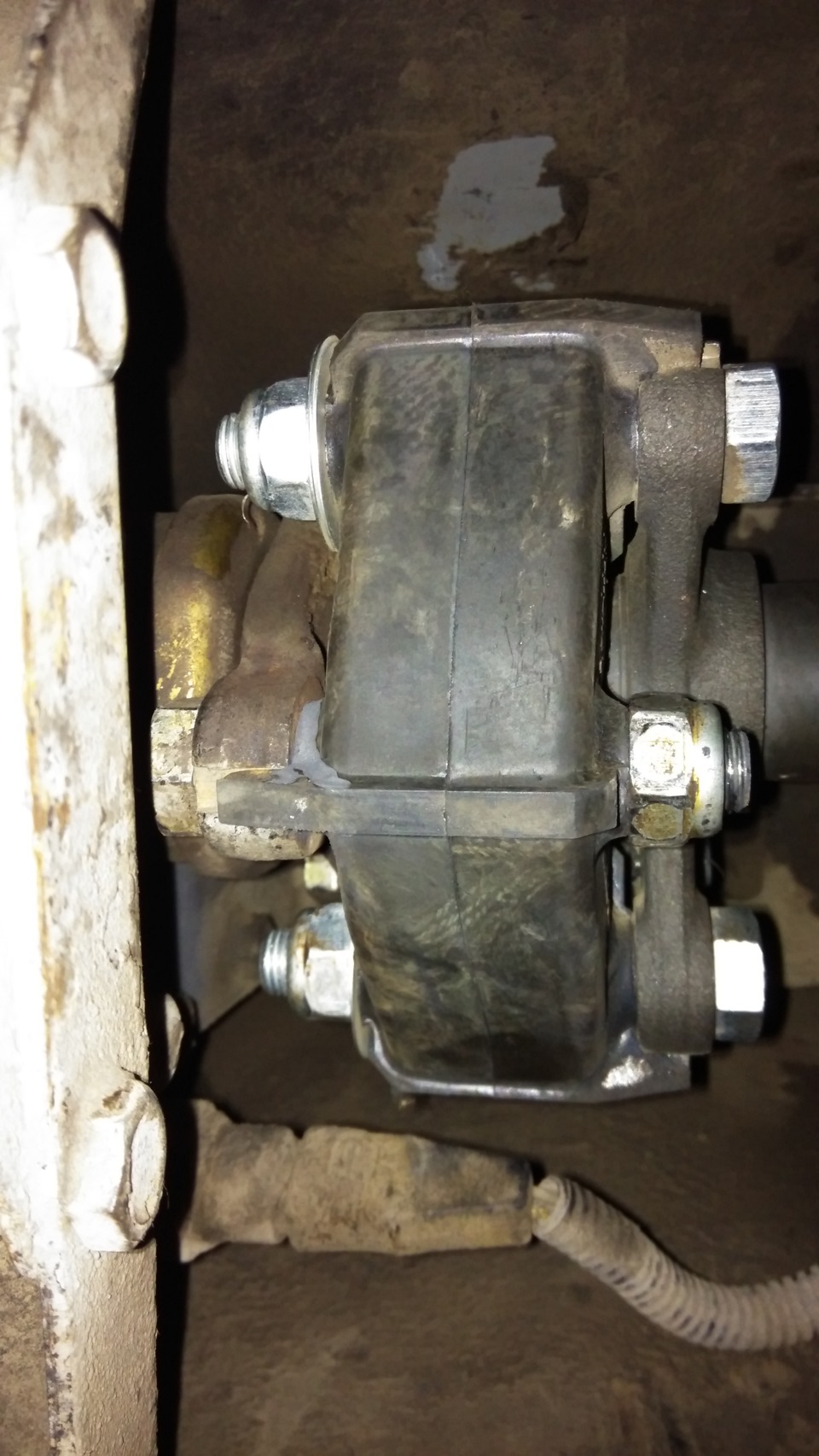 Опустил раздатку — Chevrolet Niva (1G), 1,7 л, 2007 года | своими ...