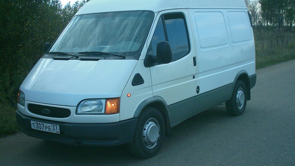 Ford Transit (5G) 2.5 дизельный 1999 | Мальчик-ТРУЖЕНИК! на DRIVE2