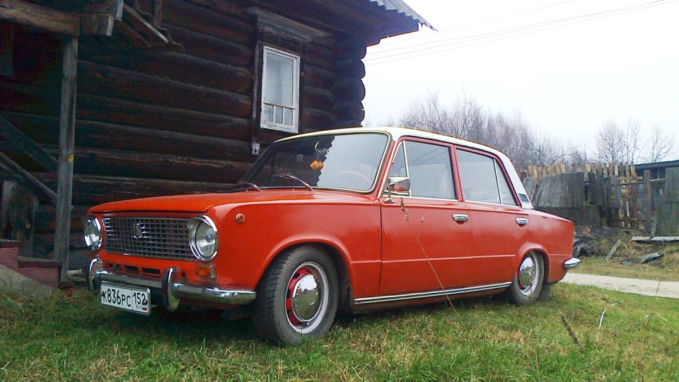 Gorky Retro Garage: С Новым 2014 годом! — Lada 21011, 1,3 л, 1981 года ...