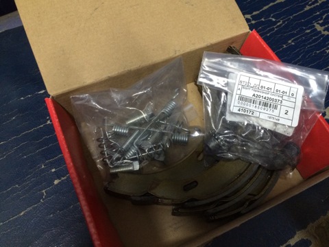 A2014200373 Болт регулировочный м8. Mercedes | Запчасти на DRIVE2