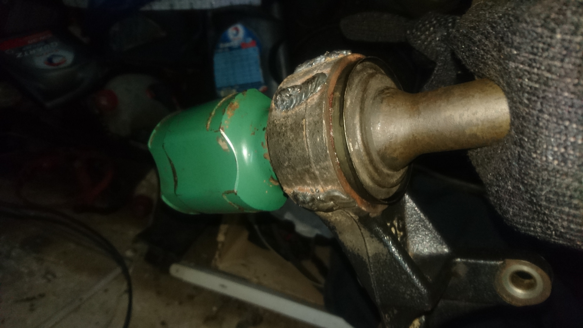 Замена подшипника промежуточного вала — Mazda 323 V, 1,5 л, 1998 года ...