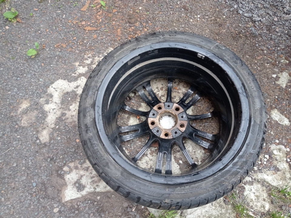 Шины летние Hankook 255/35 R18, кованые диски 8,5Jx18 ET35 5x120 на BMW ...