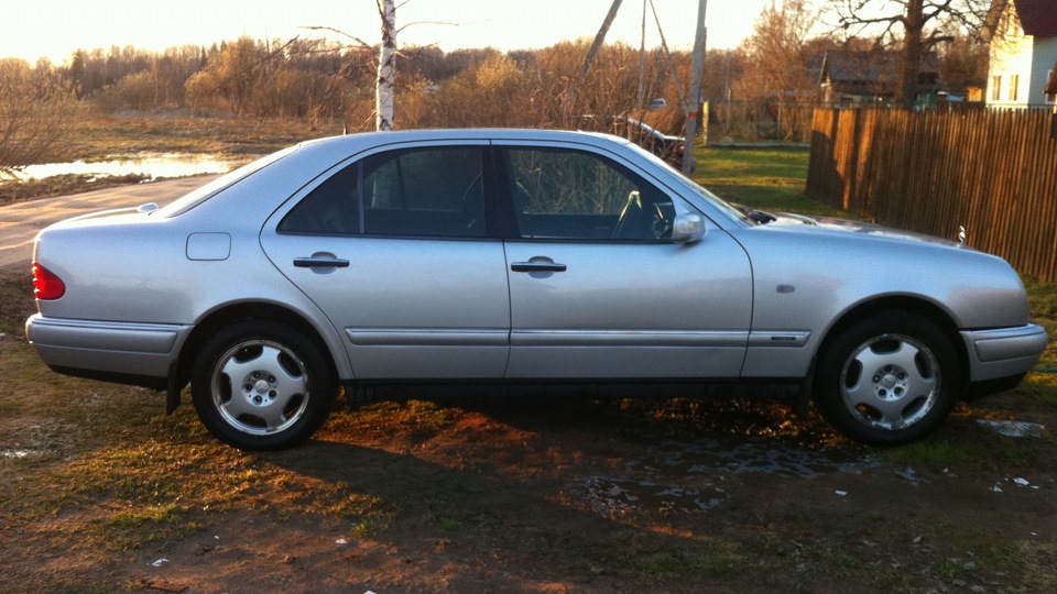 Mercedes-Benz E-Class (W210) 2.3 бензиновый 1997 | 0о=Мурз=о0 на DRIVE2