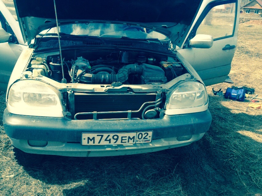 Воздушный сигнал. — Chevrolet Niva (1G), 1,7 л, 2004 года | своими ...
