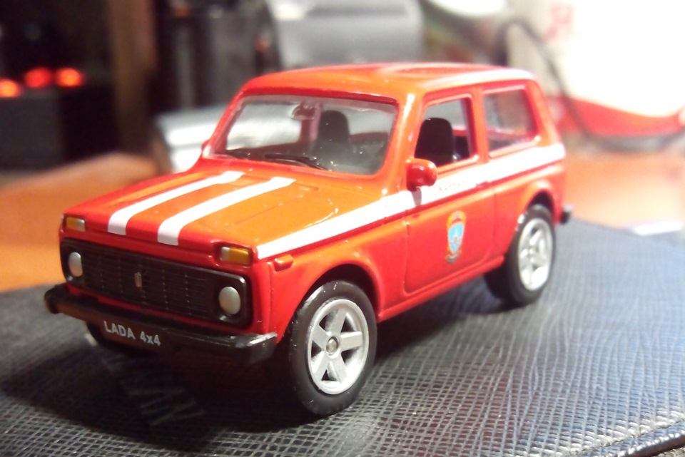Моделька "Нива" — Lada 4x4 3D, 1,6 л, 1995 года | другое | DRIVE2