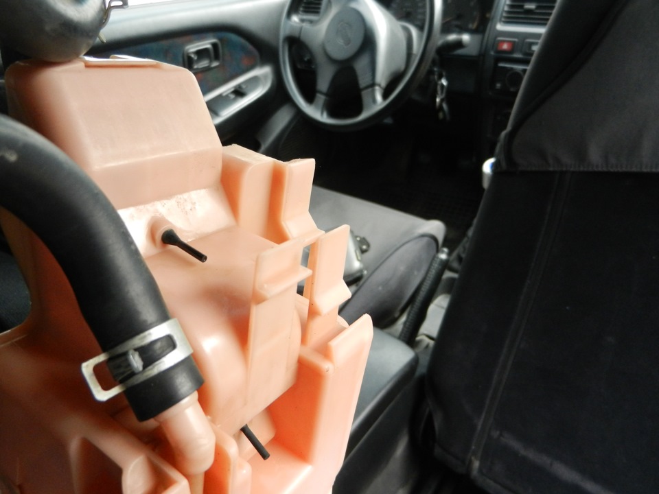 Почистил сеточку в бензобаке)) — Nissan Almera I (N15), 2 л, 1996 года ...