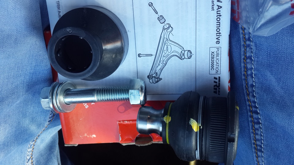 шарова TRW логан. — DRIVE2