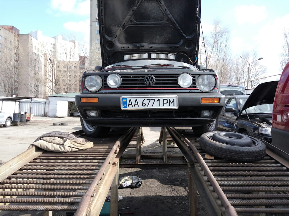 Замена рулевой рейки) — Volkswagen Golf Mk2, 1,6 л, 1991 года | поломка ...