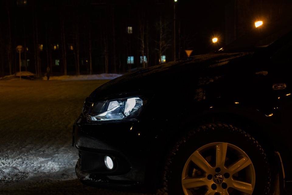 Рестайлинговые фары Hella от хэтчбека Polo установлены — Volkswagen ...