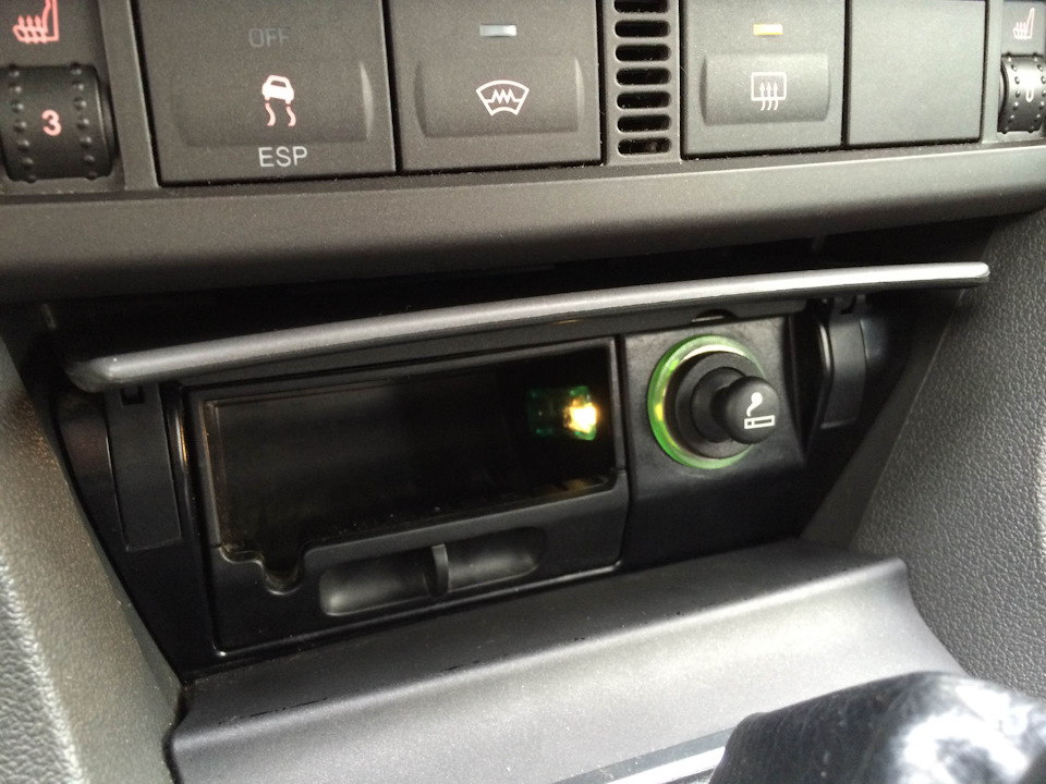 2. Premium Smoker's Pack (Lidded Ashtray & Cigar Lighter) — Ford Focus ...