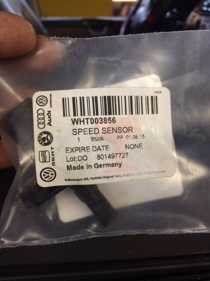 WHT003856 Датчик числа оборотов VAG | Запчасти на DRIVE2