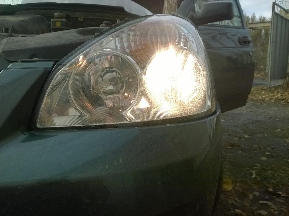 Ближний свет + габариты — Lada Приора седан, 1,6 л, 2007 года ...