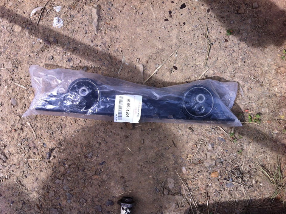 MB951304 ПОДУШКА ЗАДНЕГО КРЕПЛЕНИЯ ДВИГАТЕЛЯ Mitsubishi | Запчасти на ...