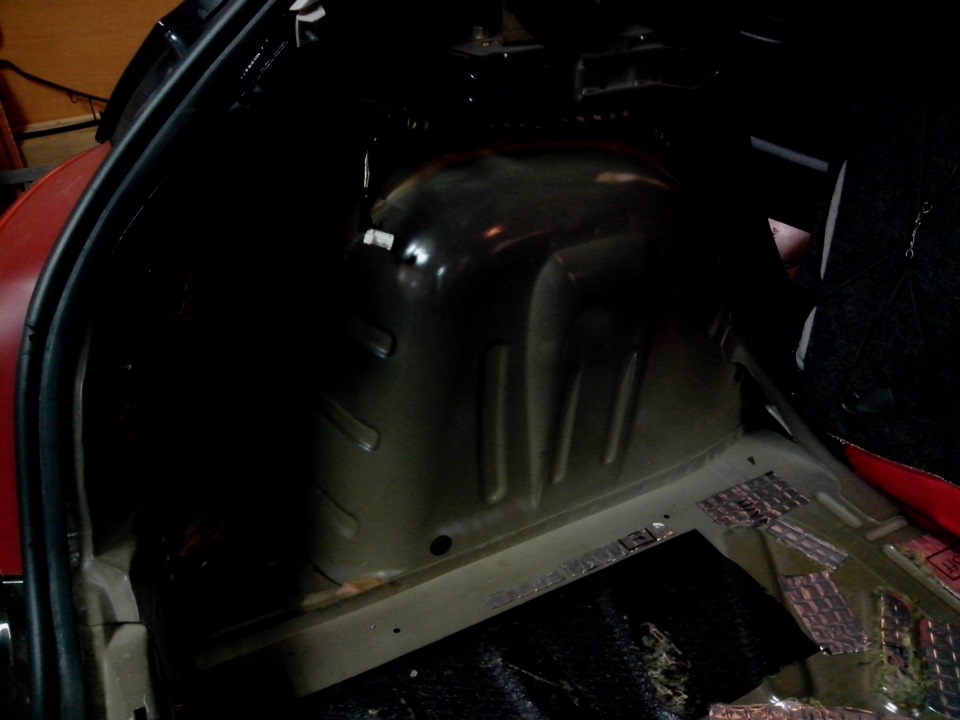 Шумоизоляция задних арок — Peugeot 307, 1,6 л, 2004 года | тюнинг | DRIVE2
