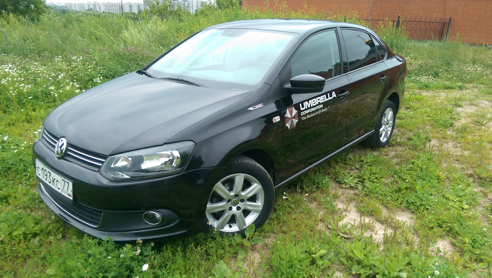 Umbrella corporation car v1.1 — Volkswagen Polo Sedan, 1,6 л, 2013 года ...