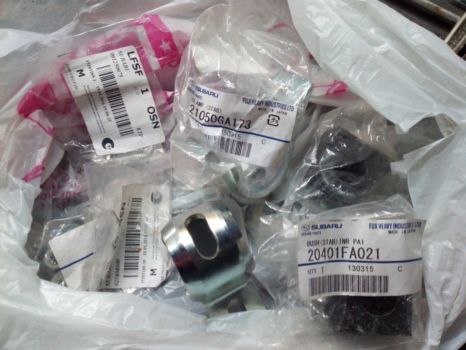 Банка Blitz RealizeTT, передний стаб от STi, передние 4POT от Legacy ...