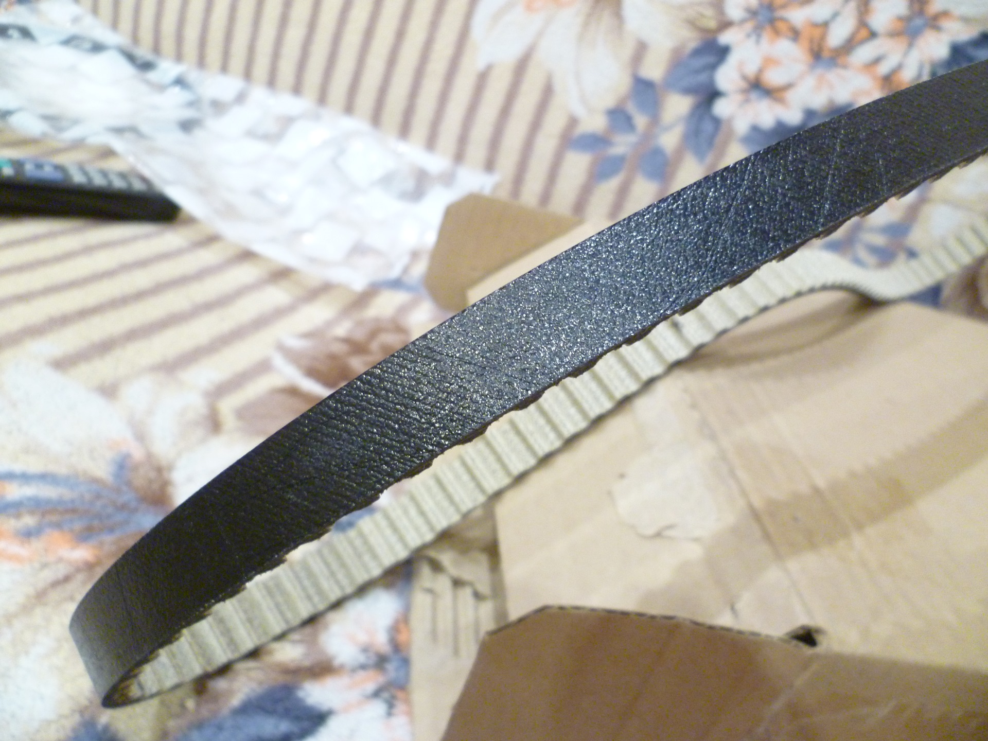 Внеплановое ТО. Замена ремня ГРМ — Peugeot 208 (1G), 1,2 л, 2013 года ...