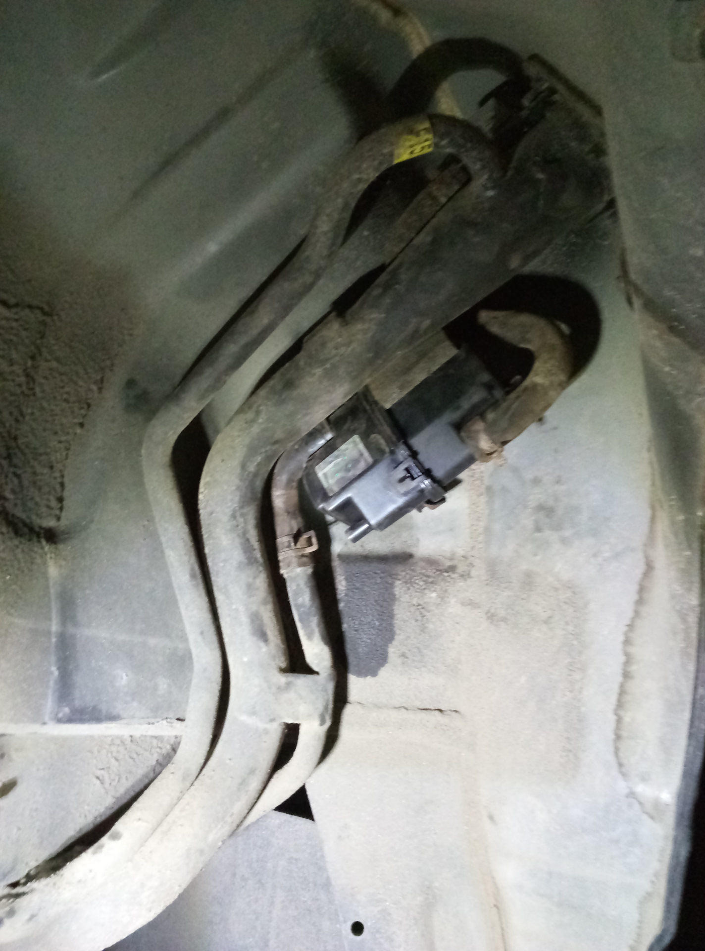 Замена фильтра вентиляции топливного бака 31453-2H500.Краткие сведения ...