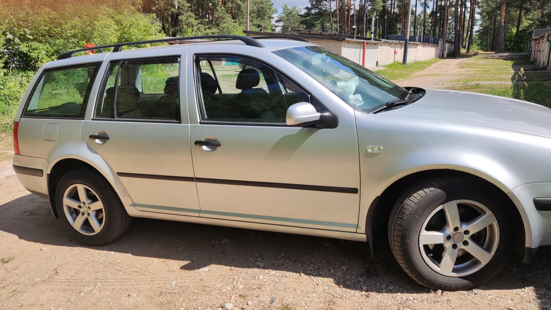Брызговики. — Volkswagen Golf Variant (Mk4), 1,9 л, 2002 года | запчасти | DRIVE2