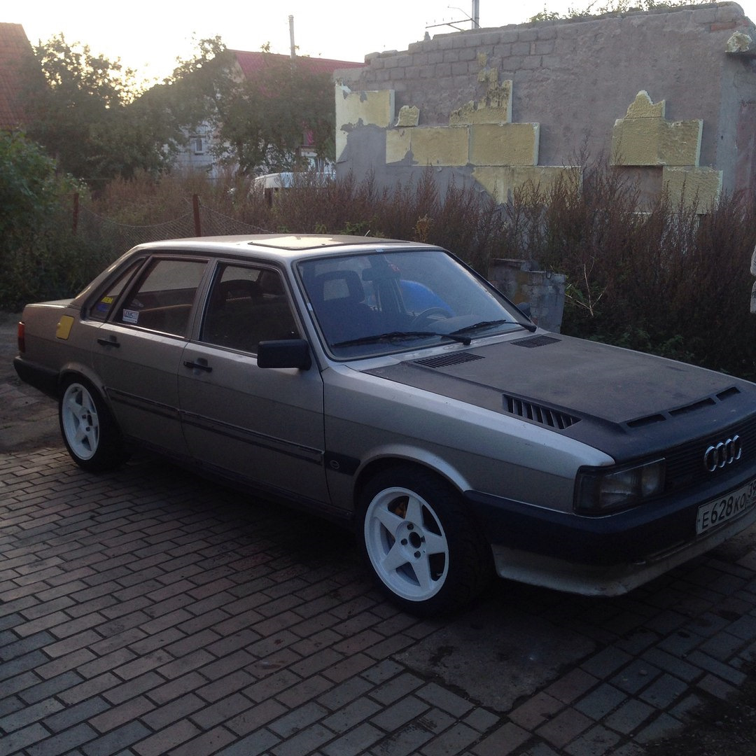 на лабутенах — Audi 80 (B2), 2 л, 1986 года | тюнинг | DRIVE2
