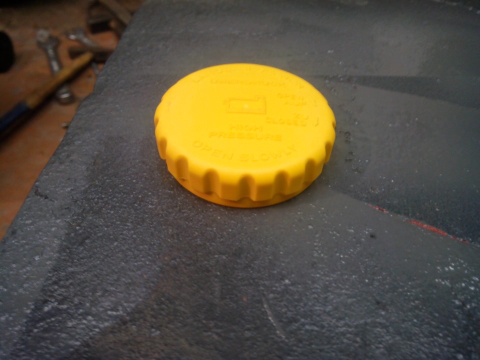 Новый бачек и новая крышка — Opel Calibra, 2 л, 1993 года | запчасти ...