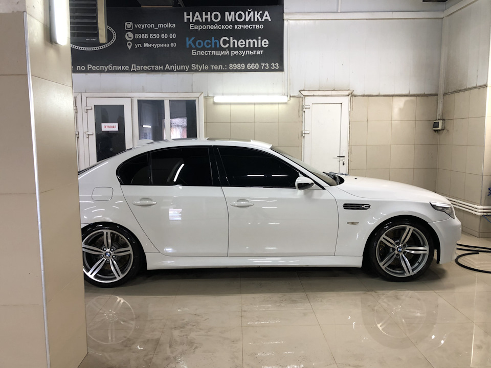 Небольшой фотосет ч.1 — BMW M5 (E60), 5 л, 2005 года | фотография | DRIVE2