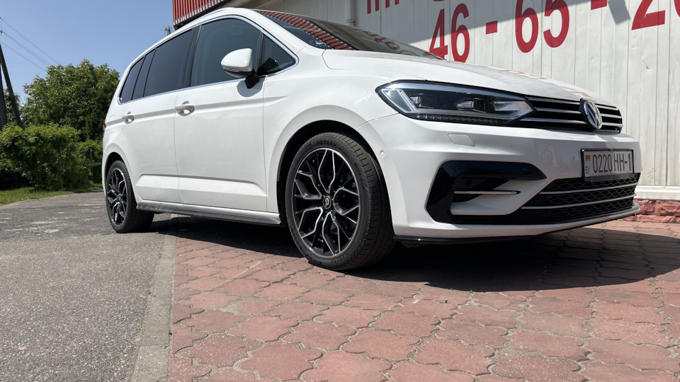 Volkswagen Touran (2G) 2.0 дизельный 2018 | R-Line на DRIVE2