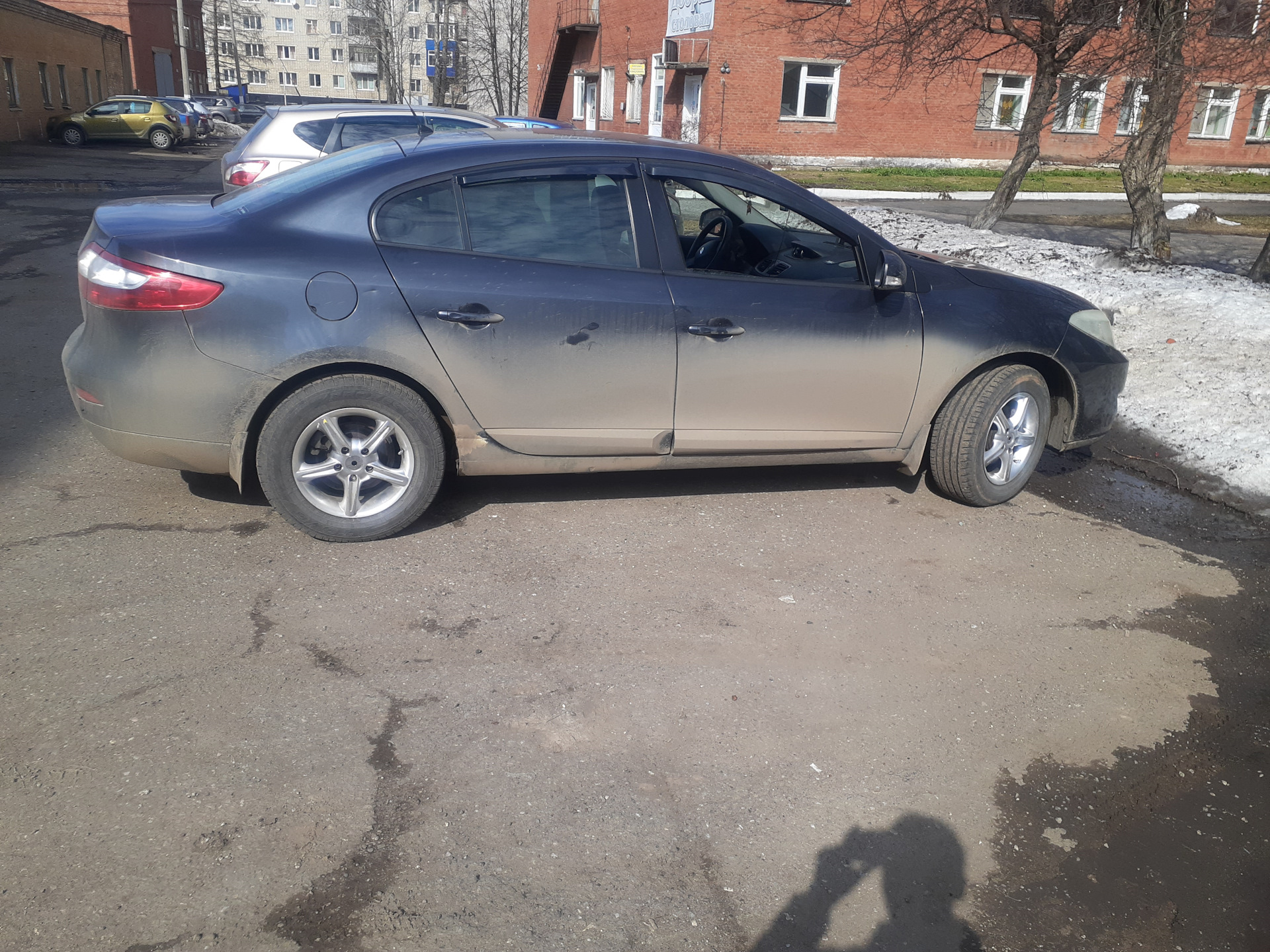 Диски — Renault Fluence, 1,6 л, 2011 года | колёсные диски | DRIVE2