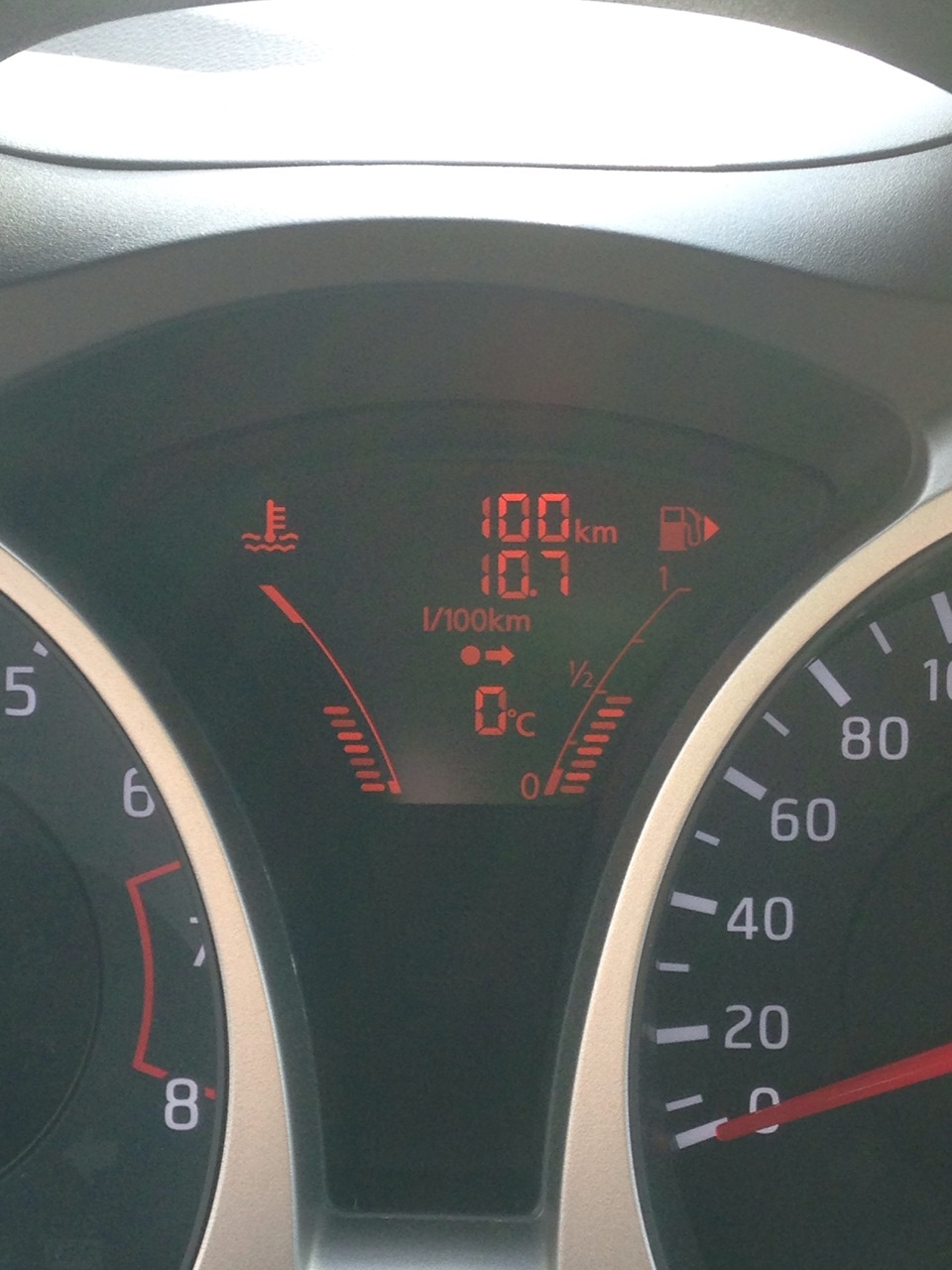 2. Первая сотня — Nissan Juke (1G), 1,6 л, 2013 года | аксессуары | DRIVE2