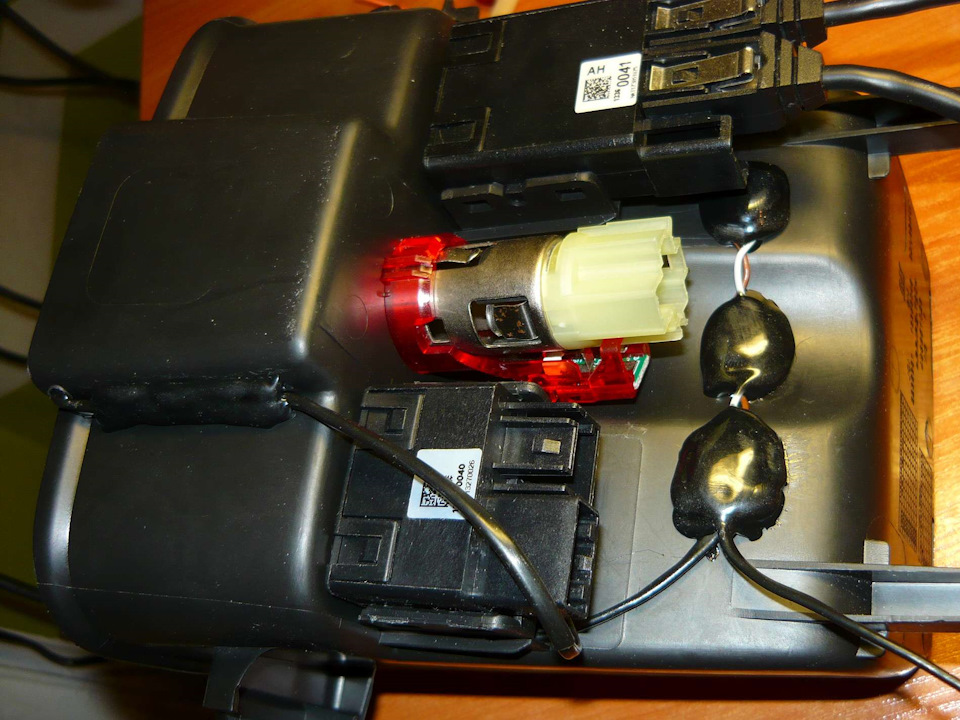 Что бы не было темно — красная подсветка центальной ниши — Opel Astra J ...