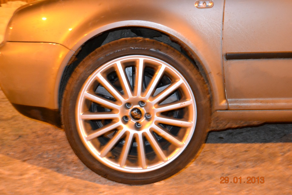 Оригинальные диски от VW Golf R32 — Volkswagen Golf Mk4, 1,8 л, 2002 ...