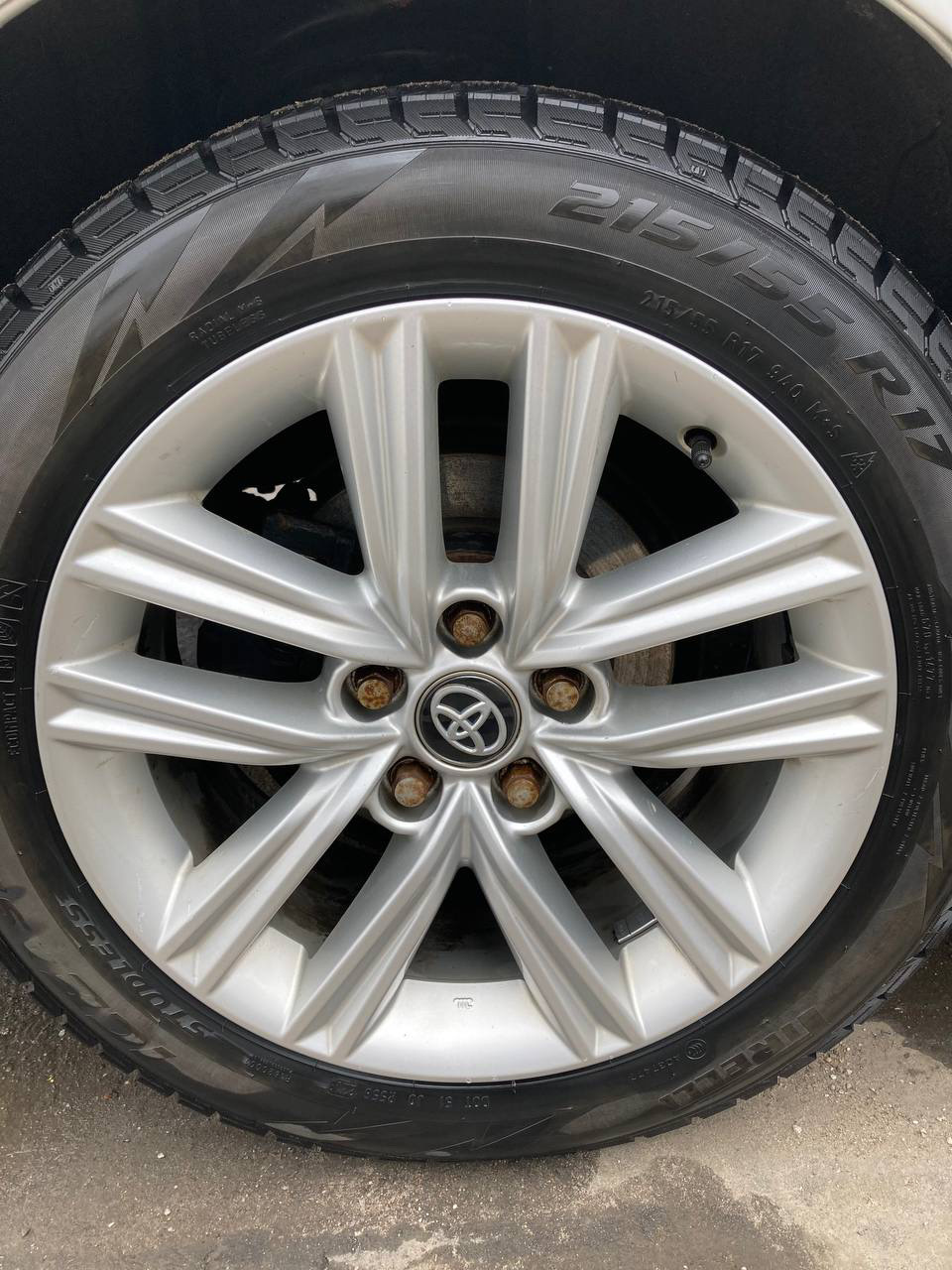 Оригинальные колесные гайки — Toyota Camry (XV40), 2,4 л, 2007 года ...